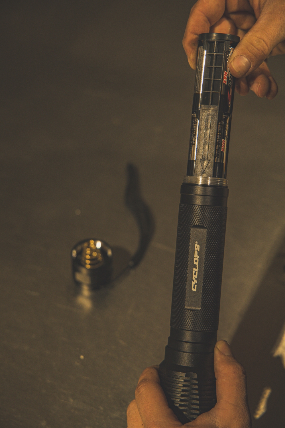 BRONTES 2K - 2000 LUMEN FLASHLIGHT - Cyclops